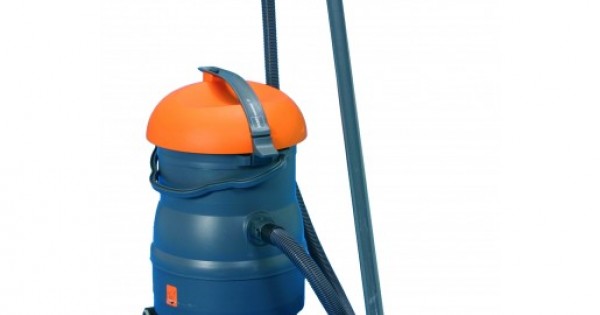 Aspirator profesional TASKI Vacumat 22